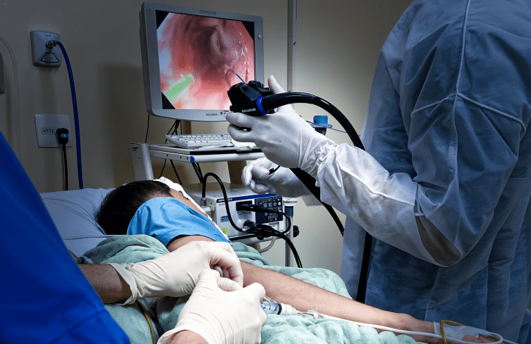 Colonoscopia - ¿Qué es y cuándo realizarme una? - Gastrovida